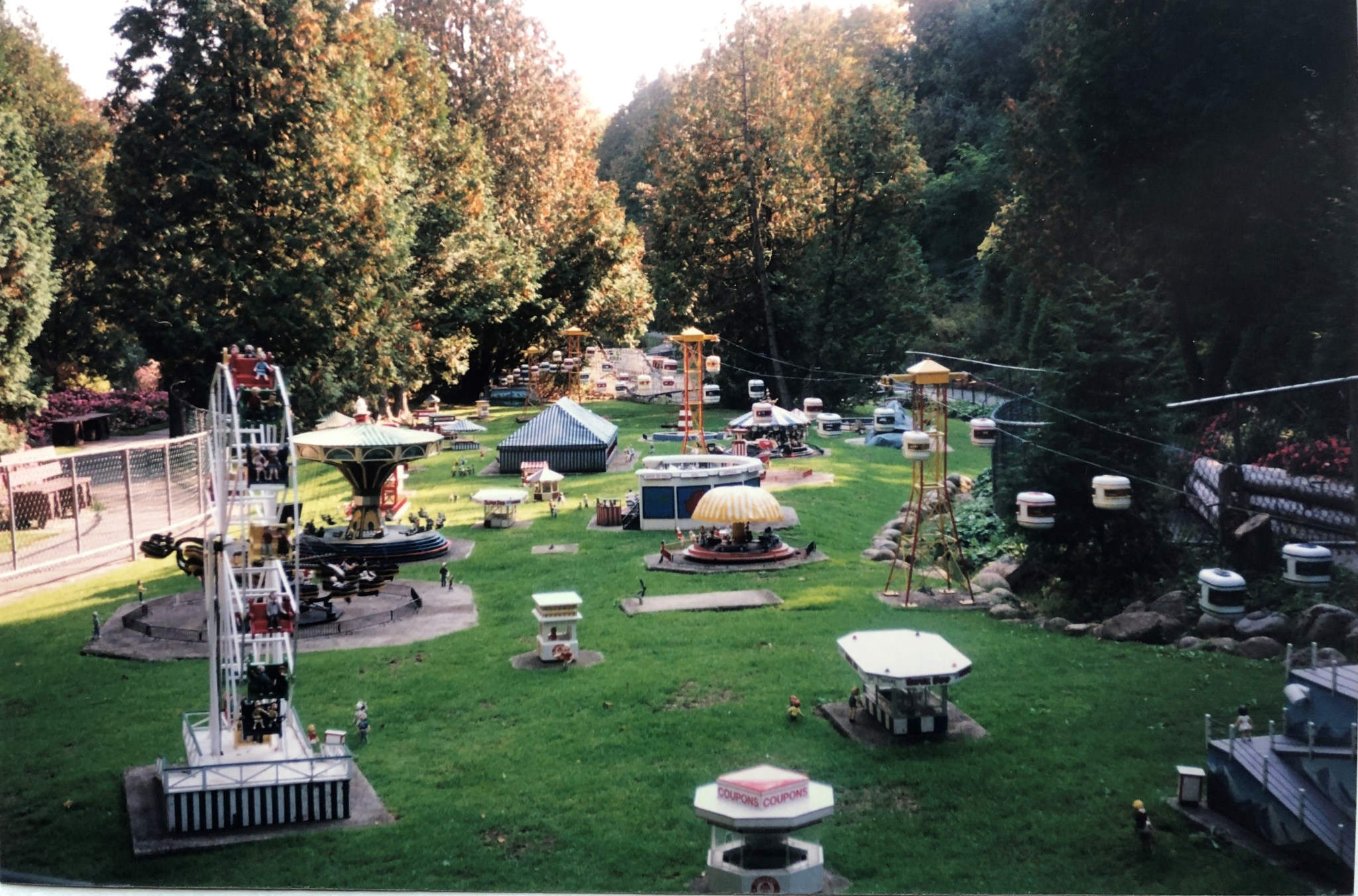 Cullen Gardens and Miniature Village Revisited – Day Trip Hour