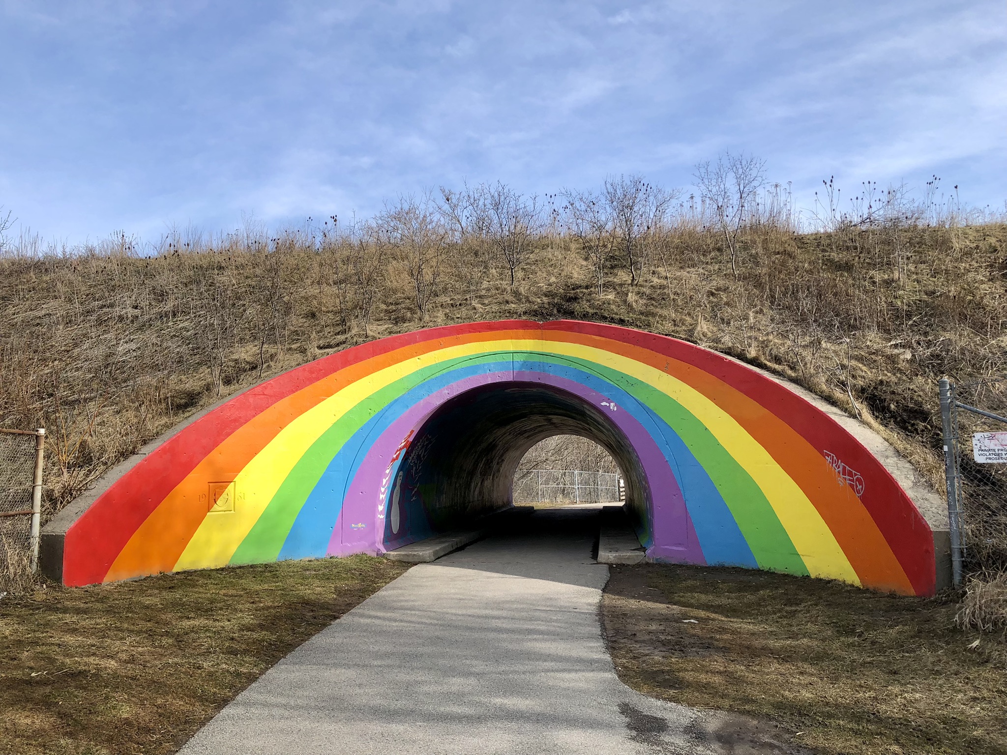 The Rainbow Tunnel – Day Trip Hour
